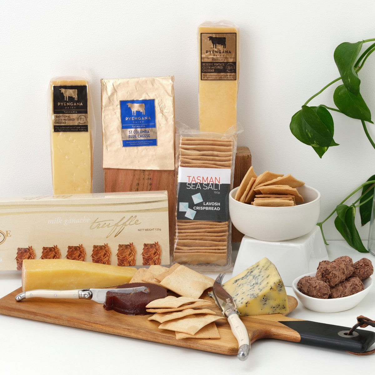 Cheese and Chocolates Grazing Box– Pyengana Dairy